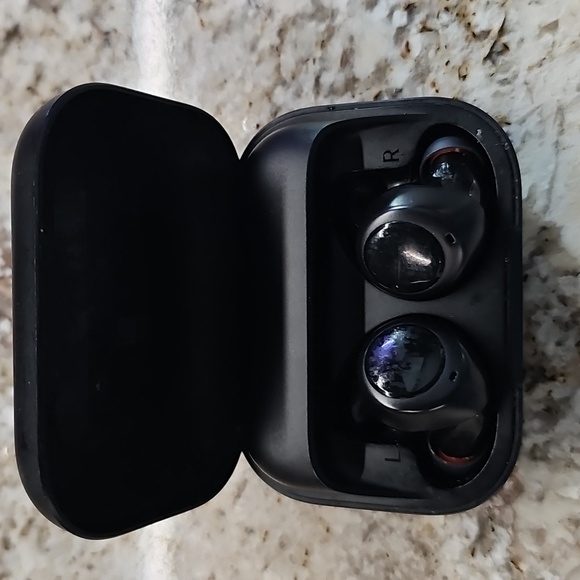 Wearables | Echo Buds 1st Gen Wireless Earbuds With Immersive Sound ...